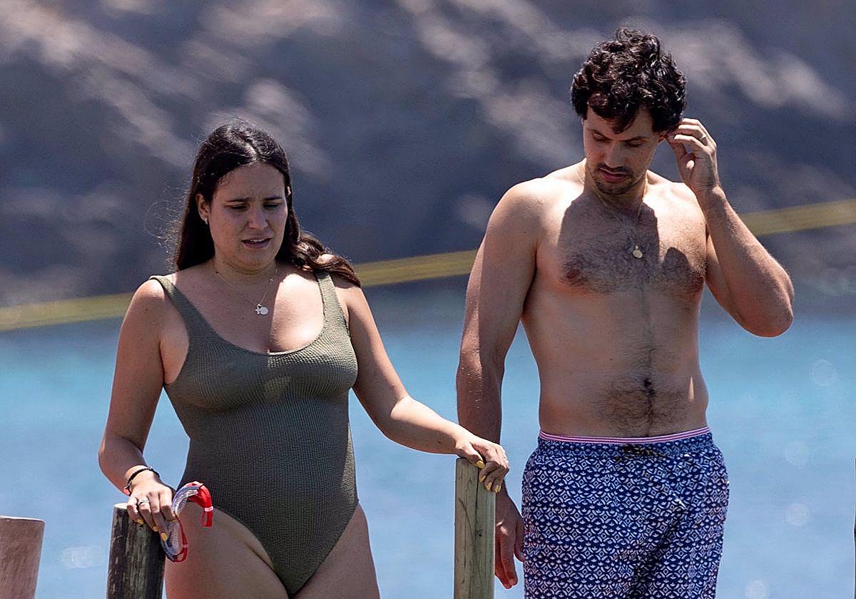 Carolina Monje y Álex Lopera disfrutan de sus primeras vacaciones como 'marido y mujer' | El ...